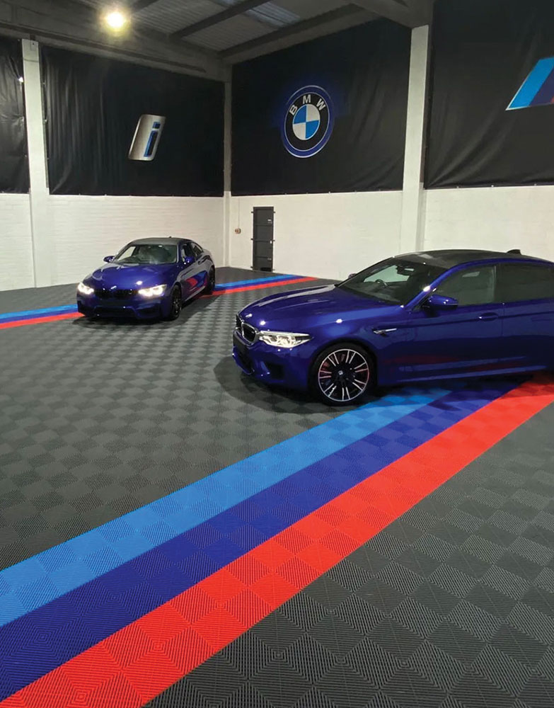 Interlocking tiles | Mototile