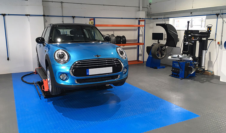 Factory Floors | Interlocking Tiles | Mototile