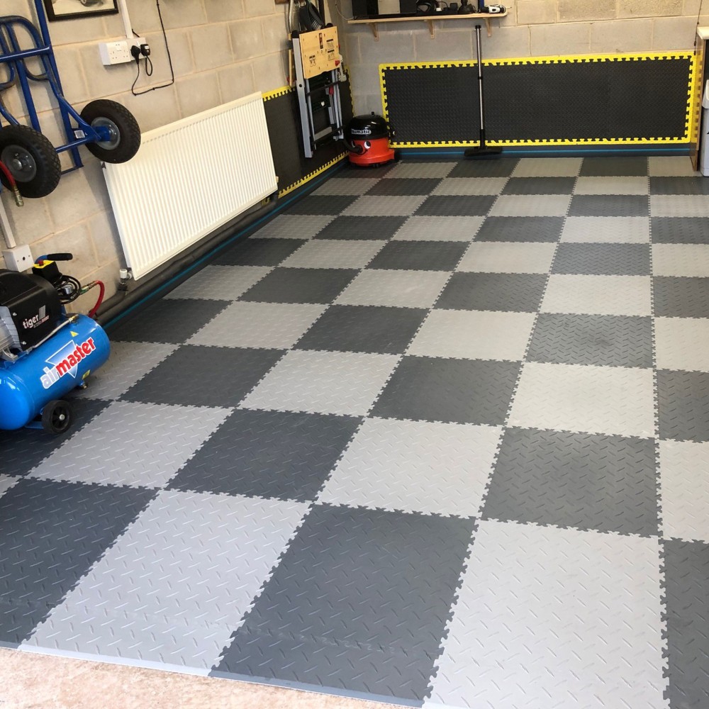 Garage Floor Ramps | MotoLock Light Grey | Diamond Plate