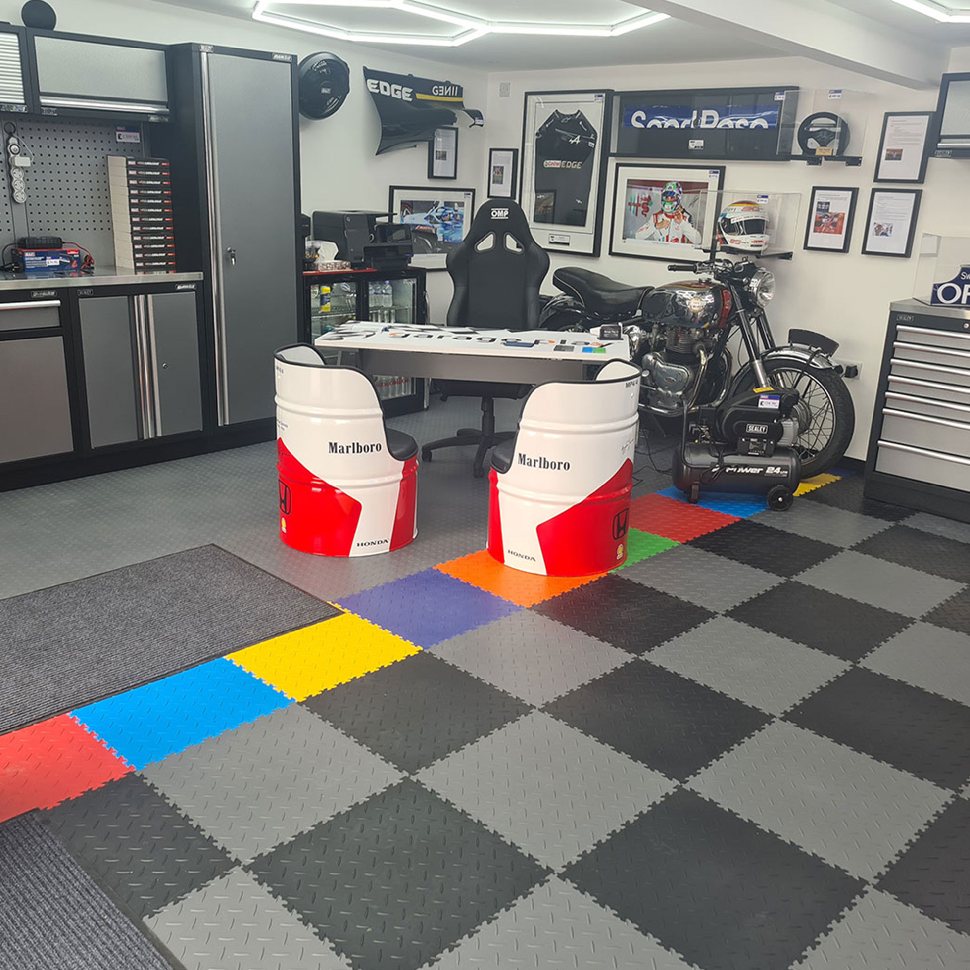 Garage Floor Tiles | MotoLock Mid Grey Recycled | Diamond Plate